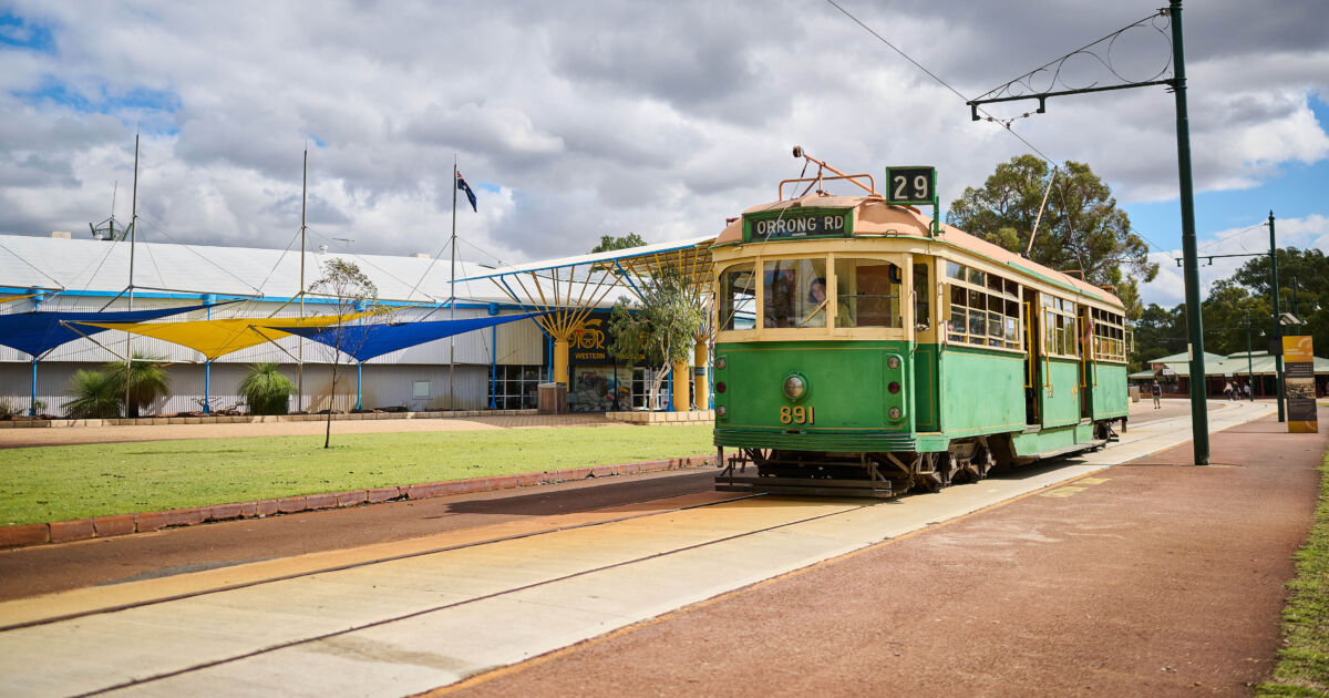 Heritage Tram Rides | Whiteman Park